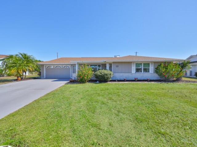 Fox Hills Dr, Sun City Center, Home For Sale