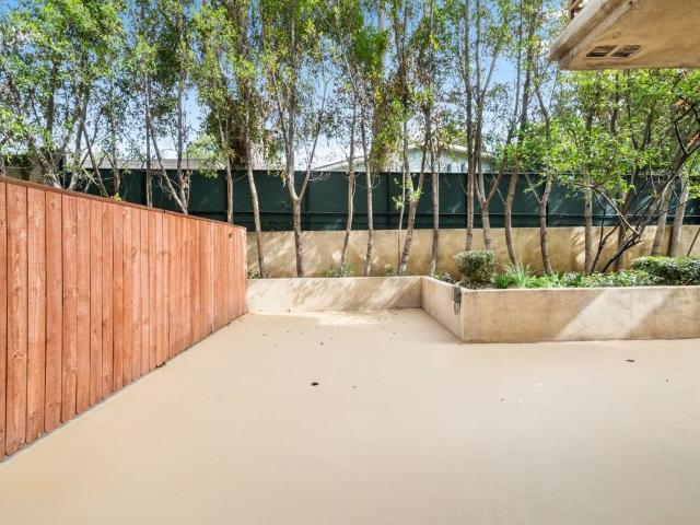FOX HILLS DRIVE, LLC 2 Bedroom Apartment for Rent at 2306 Fox Hills Dr, Los Angeles, CA 90064 Westside