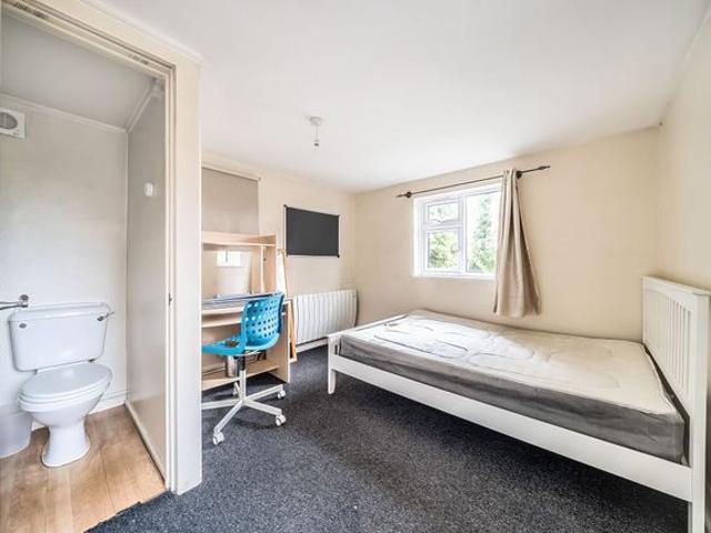 Fox Lane, Winchester SO22, 4 bedroom semi detached house to rent 69880029 | PrimeLocation
