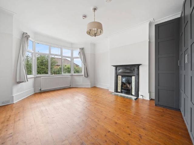 Fox Lane, Palmers Green N13