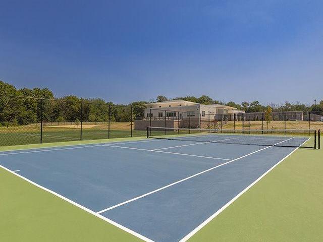 Fox Meadow Apartments 2 Bedroom Apartment for Rent at 100 Fox Meadow Dr, Maple Shade, NJ 08052