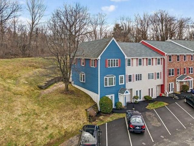 Fox Meadow Rd Apt A, Leominster, Condo For Sale