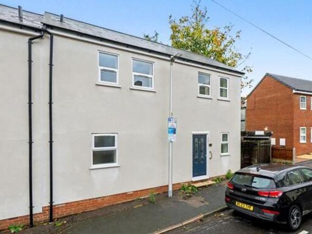 Fox Street, Gillingham, 2 Bedroom Semi detached