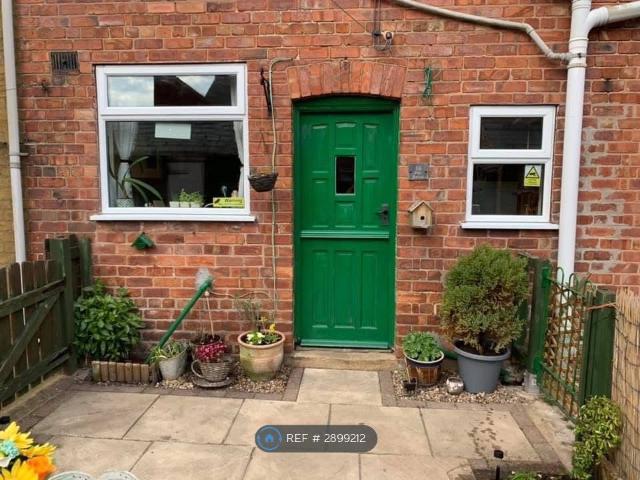 Fox Road, Worksop S80, 2 bed terraced house to rent, £700 pcm | PrimeLocation
