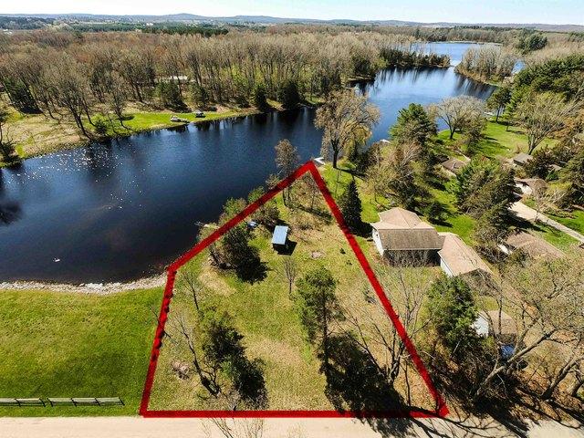 Fox Rd, Montello, WI 53949