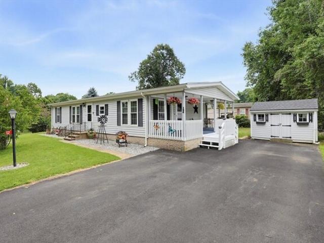 Fox Run, Brookfield, Home For Sale