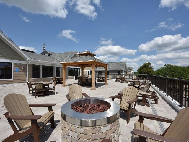 Fox Run Development 2 Bedroom Apartment for Rent at W63N456 Hanover Ave, Cedarburg, WI 53012