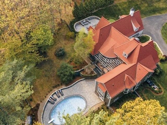 Fox Run Rd, Bolton, Home For Sale