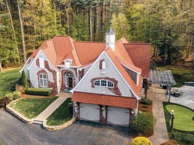 Fox Run Rd, Bolton, Home For Sale