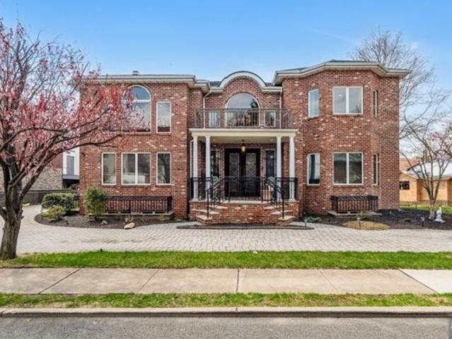 Fox Ter, Cliffside Park, Home For Sale