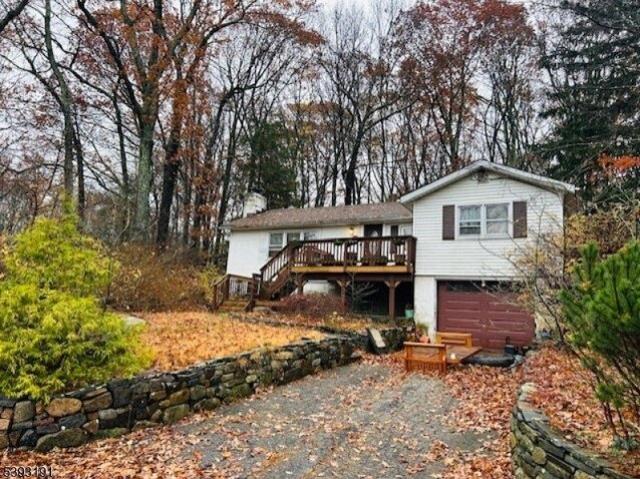 Fox Trl, Hardyston, Home For Sale