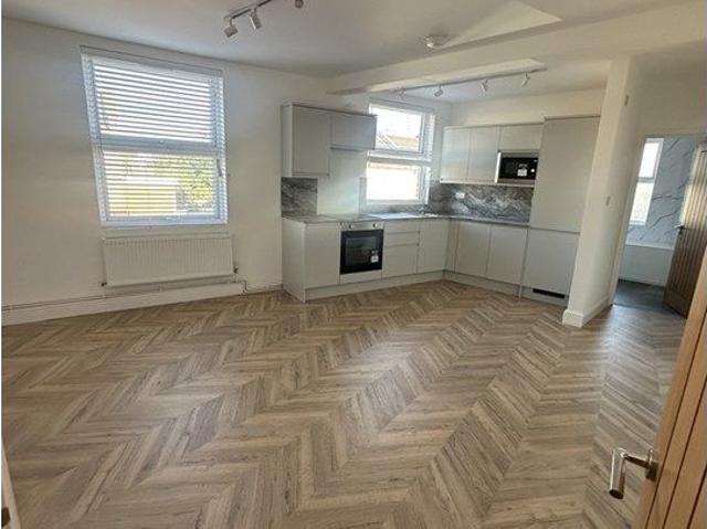 Foxberry Road, London SE4, 3 bed flat to rent, £2,300 pcm | PrimeLocation