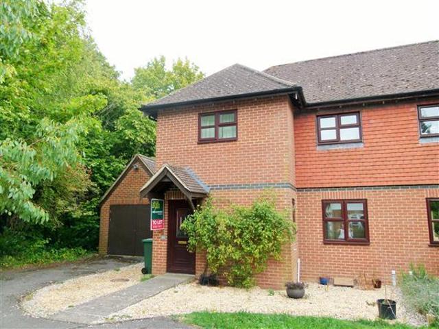 Foxdown,OVERTON 3 bed semi detached house to rent £1,695 pcm £391 pw