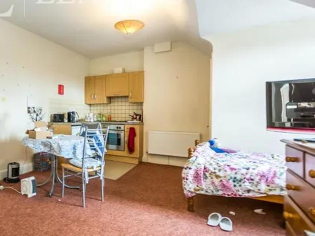 Foxes Meadow, Lifford, B30 1BQ, United Kingdom | Studio apartment for rent #140658664 | Rentberry