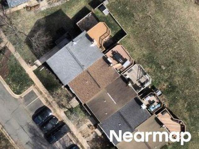 Foxfield Ln