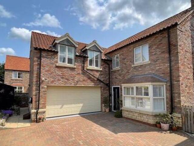 Foxford Lane, Cherry Willingham, 4 Bedroom Detached