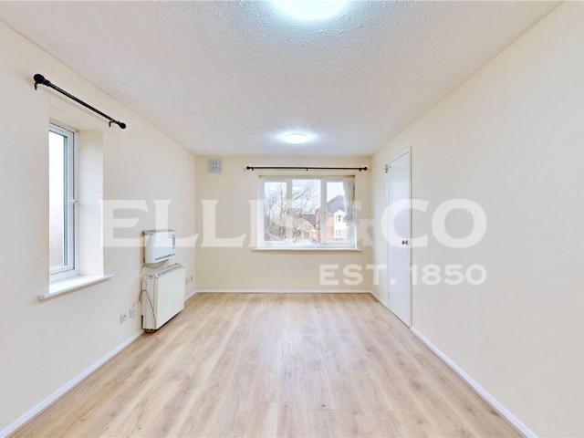 Foxglove Court, Vicars Bridge Close, Wembley HA0, 2 bed flat to rent, £1,750 pcm | PrimeLocation