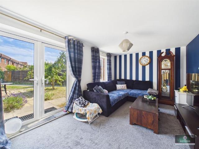 Foxglove Drive, Crawley