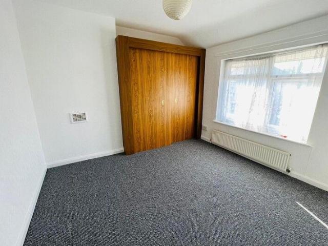 Foxglove Road, Dudley, DY1 3NQ