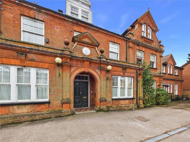 Foxhall Road, Ipswich, Suffolk IP3, 3 bed flat to rent, £1,200 pcm | PrimeLocation