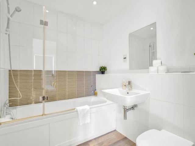 Foxherne, Langley, Slough SL3, 5 bedroom semi detached house to rent 68783150 | PrimeLocation