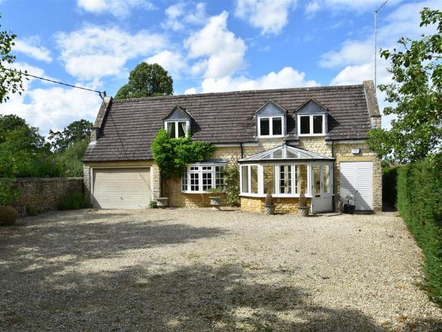 Foxhill Lane, Souldern, Bicester 4 bed detached house to rent £3,250 pcm £750 pw