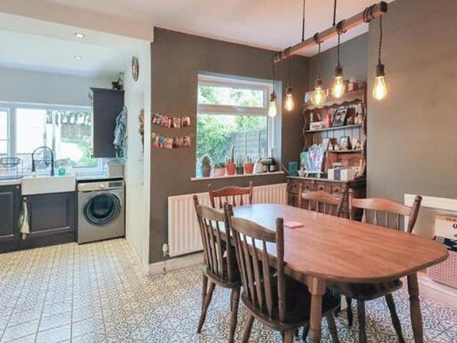 Foxhill Road, Carlton, 3 Bedroom Semi detached