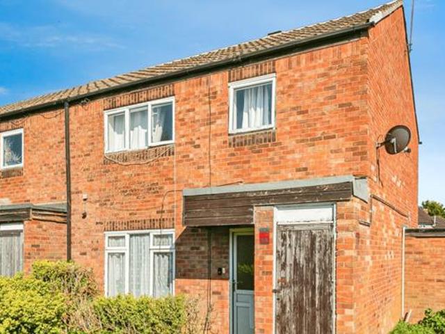 Foxhollows, Hatfield, 3 Bedroom End