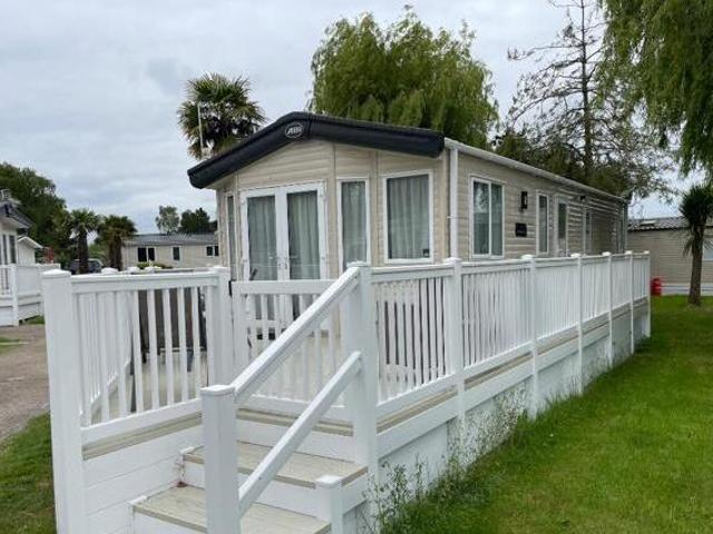 Foxhunter Caravan Park, Monkton Street, 2 Bedroom Caravan