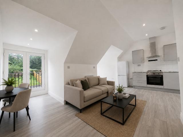 Foxley Lane, Purley CR8, 1 bed flat to rent, £1,400 pcm | PrimeLocation