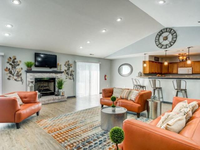 Foxridge Apartments 2 Bedroom Apartment for Rent at 200 Foxridge Cres, Durham, NC 27703
