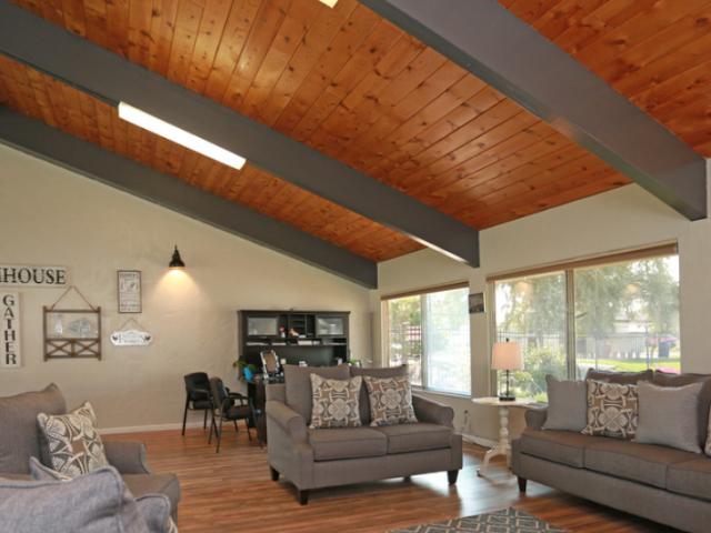 Foxridge Farm 3 Bedroom Apartment for Rent at 26900 E Colfax Ave, Aurora, CO 80018
