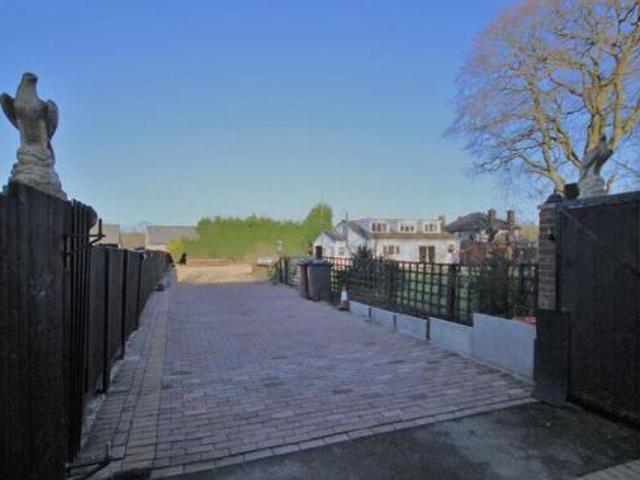 Foxs Bank Lane, Whiston, 3 Bedroom Detached