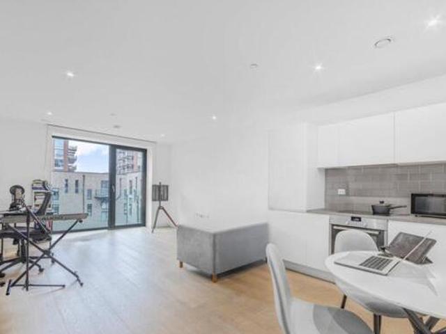Flotilla House, Cable Street, 1 Bedroom Flat