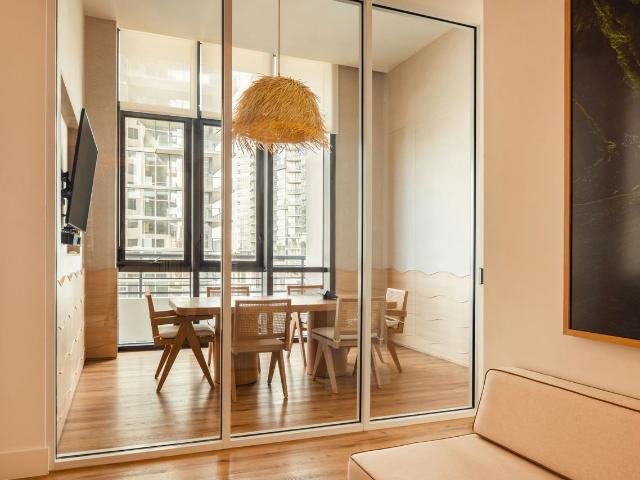 Flow Miami Studio Apartment for Rent at 698 Ne 1st Ave, Miami, FL 33132 Park West