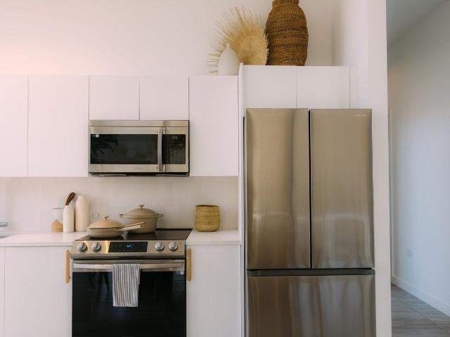 Flow Miami East Studio Apartment for Rent at 698 Ne 1st Ave, Miami, FL 33132 Park West