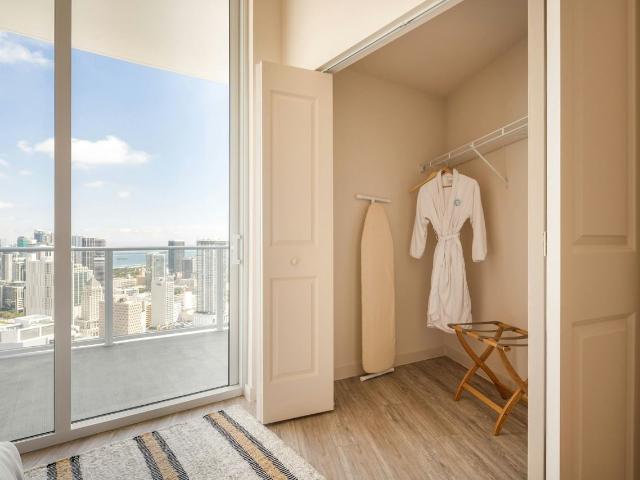 Flow Brickell Studio Apartment for Rent at 275 Sw 6th St, Miami, FL 33130