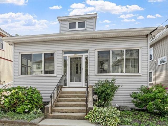 Floyd St, Everett, Home For Sale