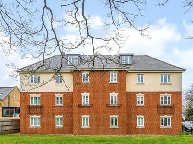 Floyer Close, Richmond, 2 Bedroom Flat