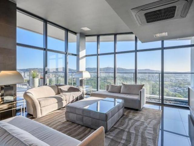 Float Residences Apto 3330