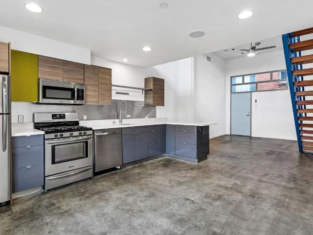 Flock LA Studio Apartment for Rent at 865 Sanborn Ave, Los Angeles, CA 90029 Silver Lake