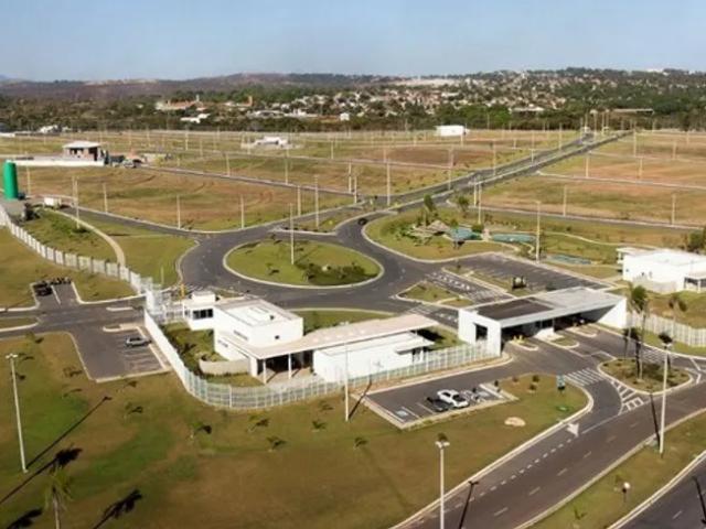 Florais do Vale 440m², doc ok bem localizado e lote plano top