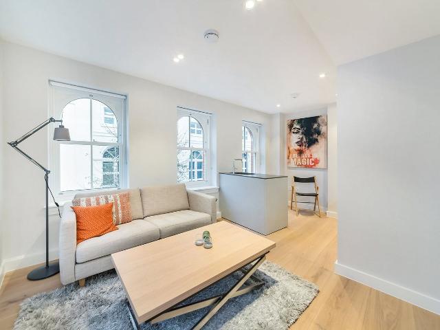Floral Street, Covent Garden WC2E, 1 bed flat to rent, £3,380 pcm | PrimeLocation