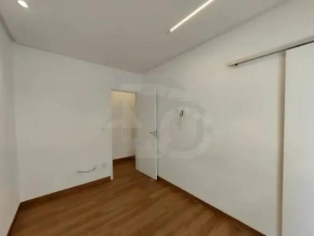 Floraville Santa Lúcia: Apê de 2 Quartos com Suíte, Varanda e Elevador