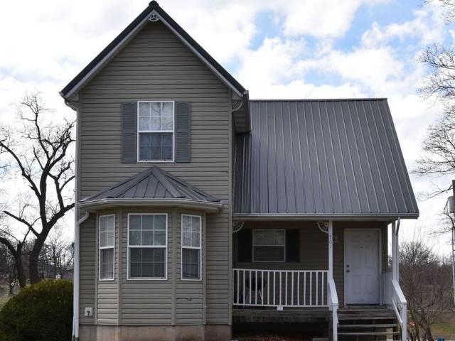 Florence 2 Bedroom Apartment for Rent at 701 S Florence St, Carthage, MO 64836