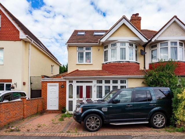 Florence Avenue, Morden SM4, 4 bed detached house to rent, £2,800 pcm | PrimeLocation