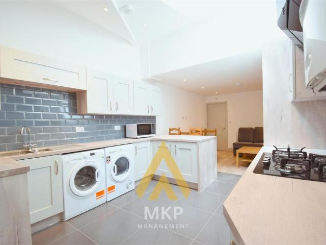 Florence Buildings, Birmingham B29 6 bed terraced house to rent £3,510 pcm £810 pw