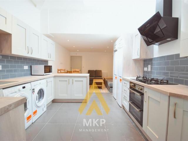 Florence Buildings, Birmingham B29 6 bed terraced house to rent £3,510 pcm £810 pw