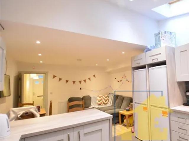 Florence Buildings, Metchley, B29 6EH, United Kingdom | 6 bed townhouse for rent #136442245 | Rentberry