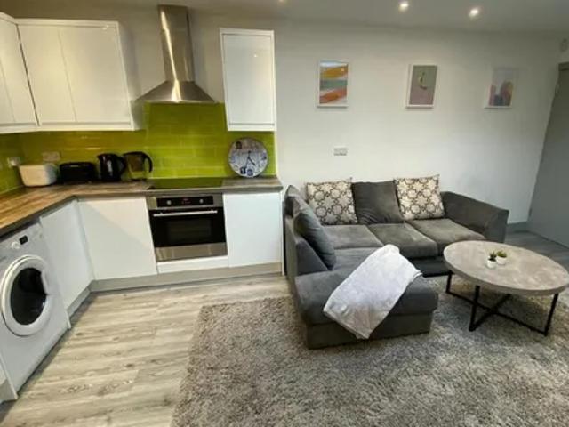 Florence Buildings, Metchley, B29 6EH, United Kingdom | Room for rent #138593169 | Rentberry